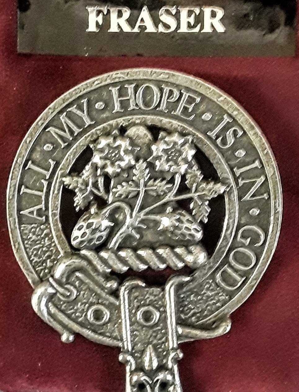 Brushed Pewter Clan Crest Badges A-F - The Scottish Tartans Gift Shop