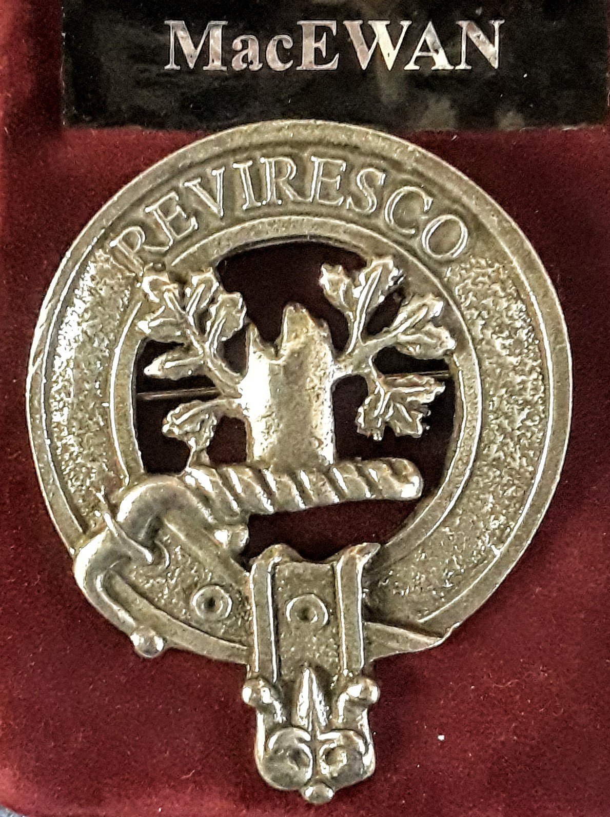 Brushed Pewter Clan Crest Badges (Clans MAC) - The Scottish Tartans ...